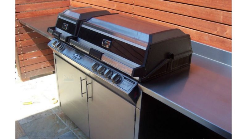 Outdoor Kitchens & BBQ Cabinets – S & B Stainless